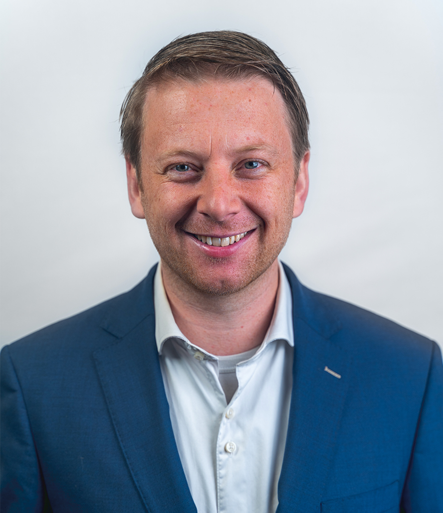 Robbert Petterson - Anderson MacGyver